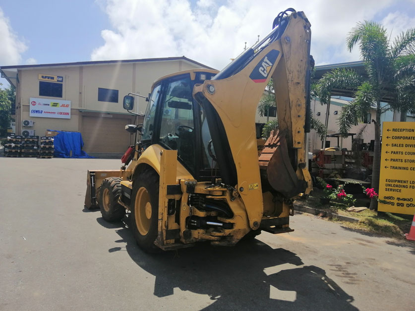 Used Backhoe Loader (4) - United Tractors Used Equipment