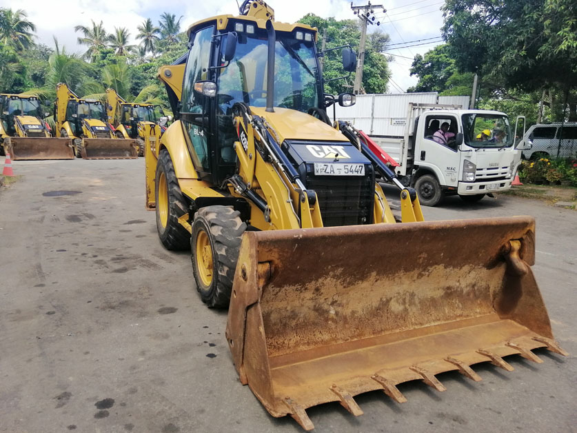 Used Backhoe Loader UTE Engineering (2) - United Tractors Used Equipment