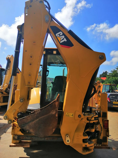 Used Backhoe Loader UTE Engineering (2) - United Tractors Used Equipment