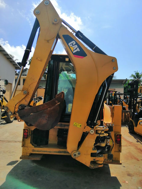 Used Backhoe Loader UTE Engineering (2) - United Tractors Used Equipment