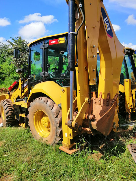 Used Backhoe Loader UTE Engineering (4) - United Tractors Used Equipment